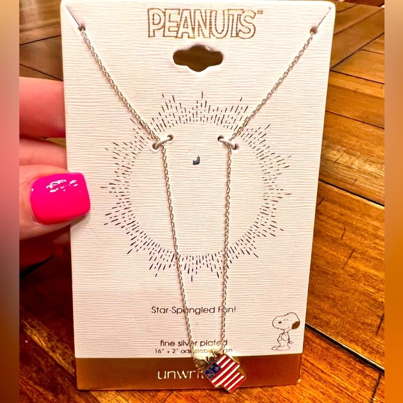 Peanuts | Jewelry | 225 Nwt Peanuts Snoopy Necklace | Poshmark